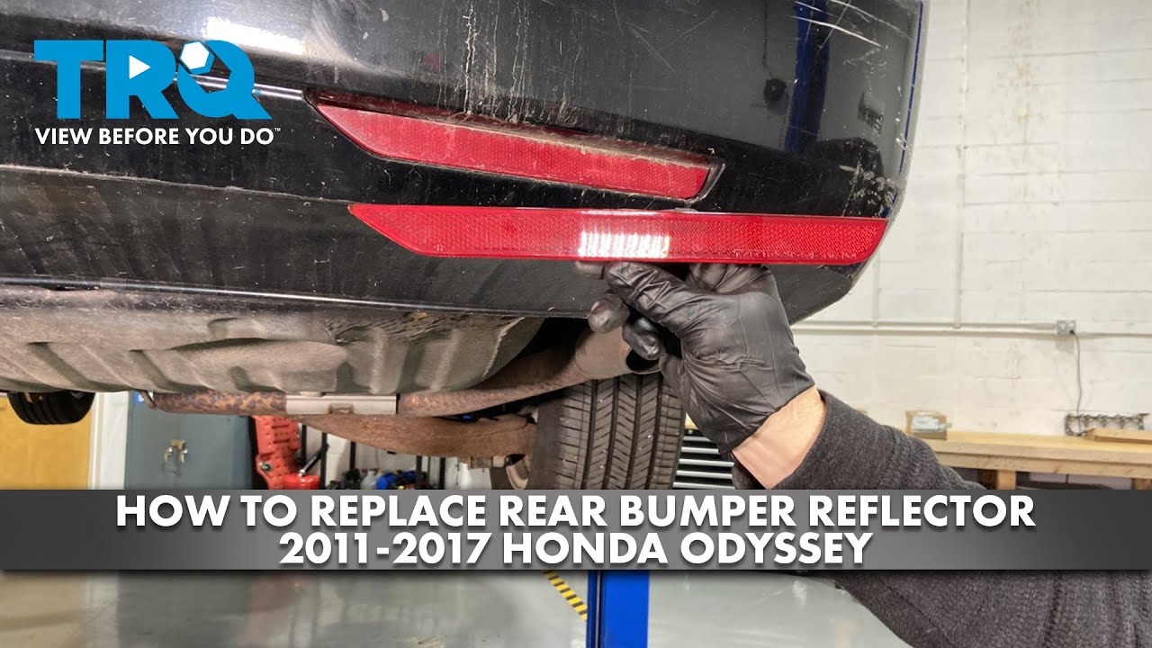 How To Replace Rear Bumper Reflector 2011 2017 Honda Odyssey 1a Auto